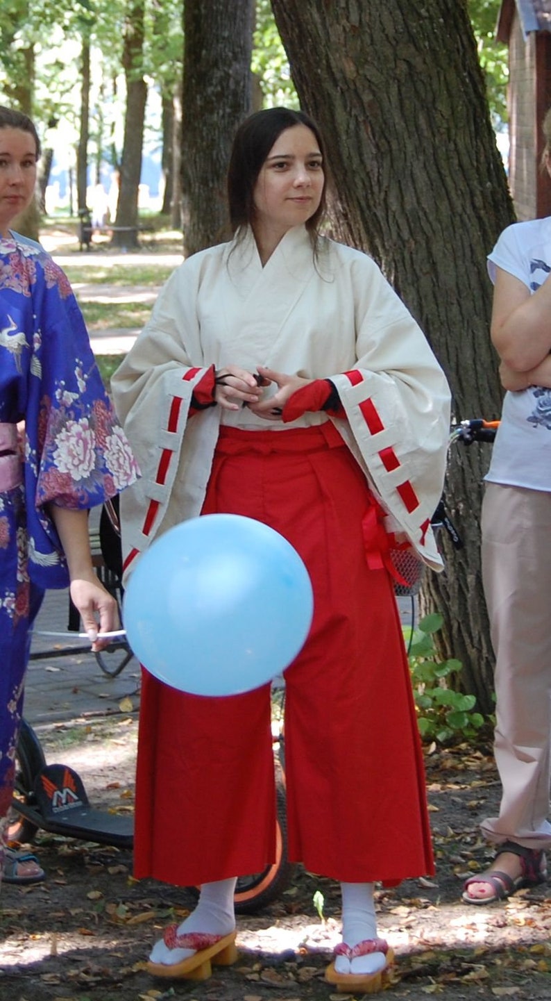 Miko Costume Shrine Maiden Outfit | Etsy Miko Costume Shrine Maiden Outfit | Etsy