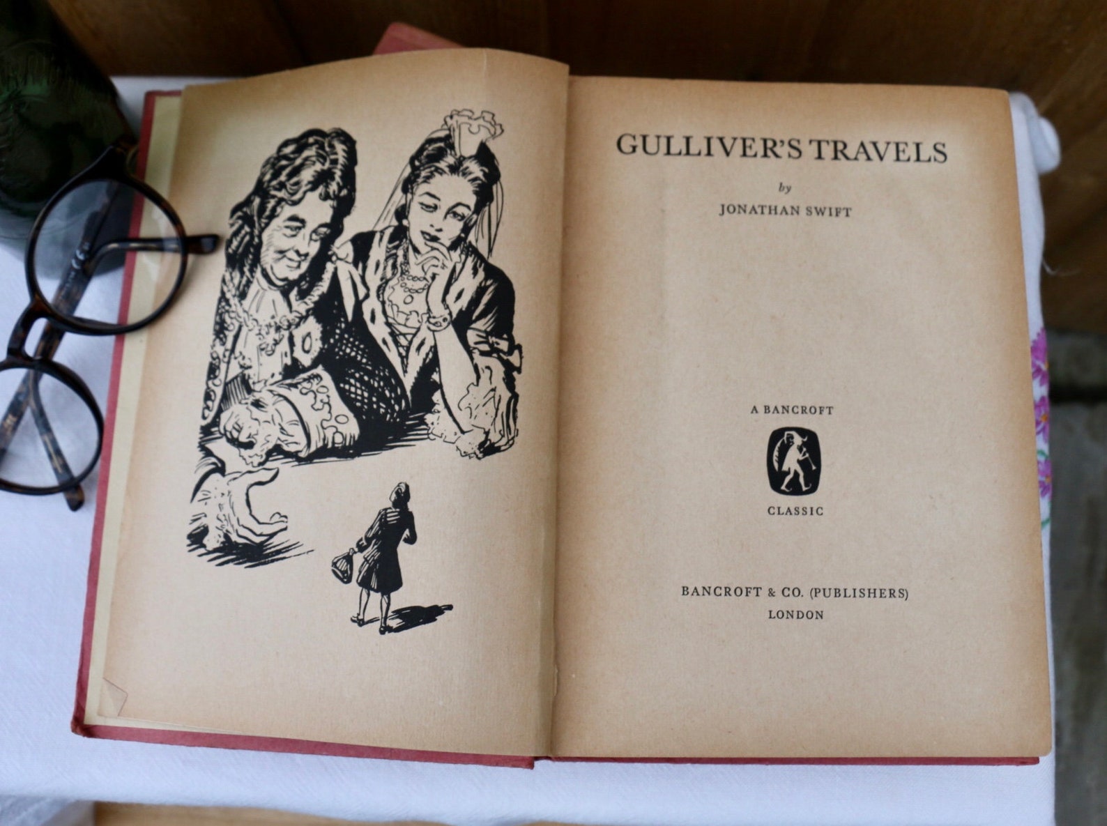 Gullivers Travels Robinson Crusoe Treasure Island 1965 - Etsy UK