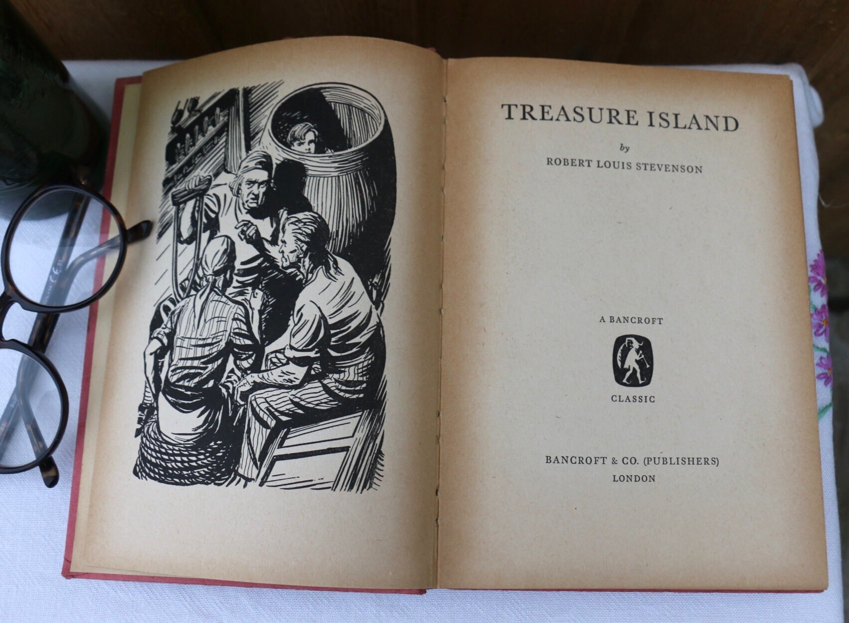Gullivers Travels Robinson Crusoe Treasure Island 1965 - Etsy UK