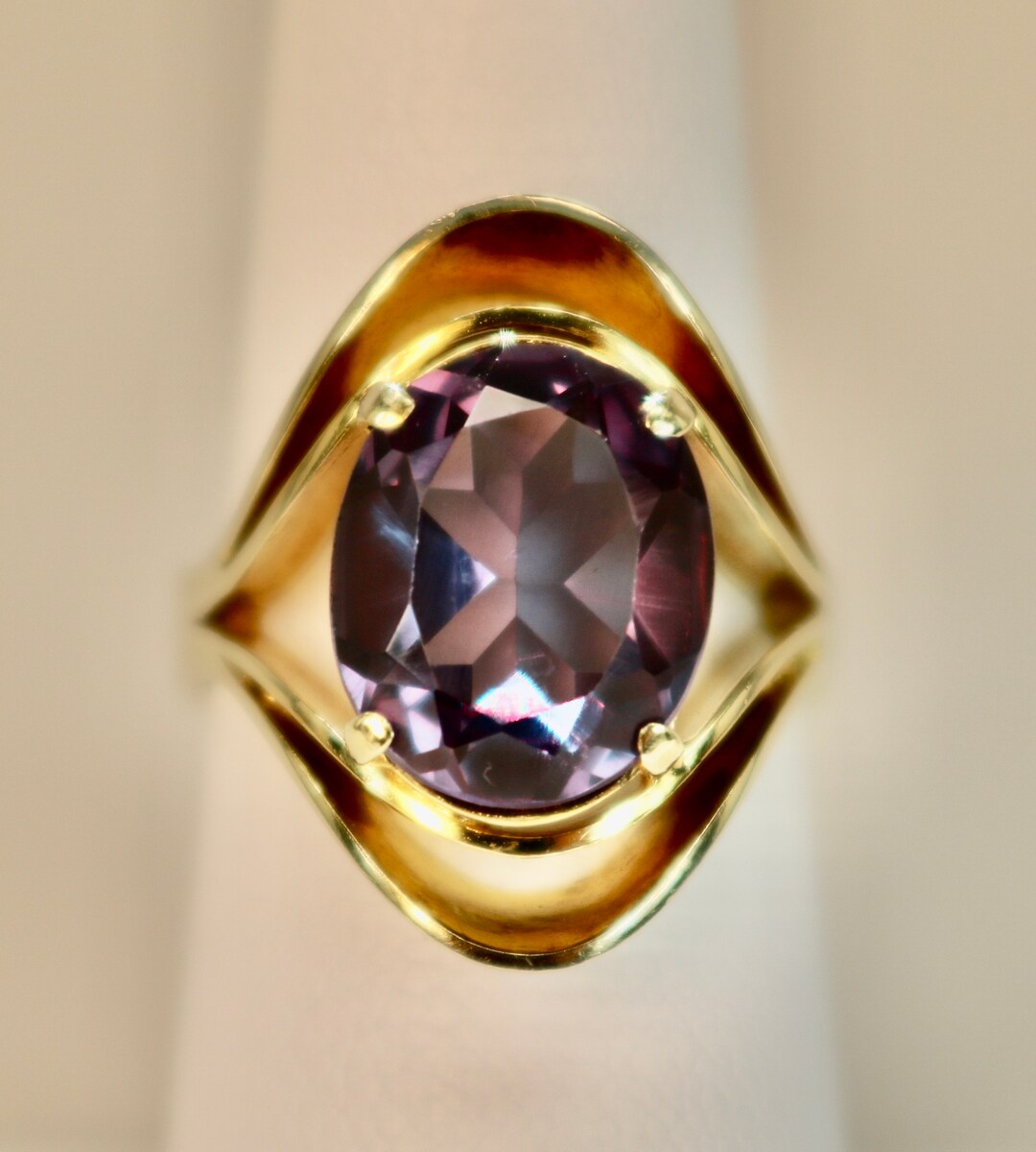 Vintage Modernist Ladies Ring 14K Yellow Gold 4.8carats Oval Faceted ...
