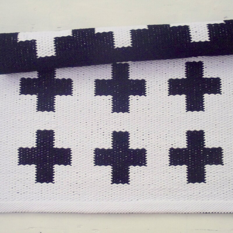 Swiss Cross Rug - Etsy