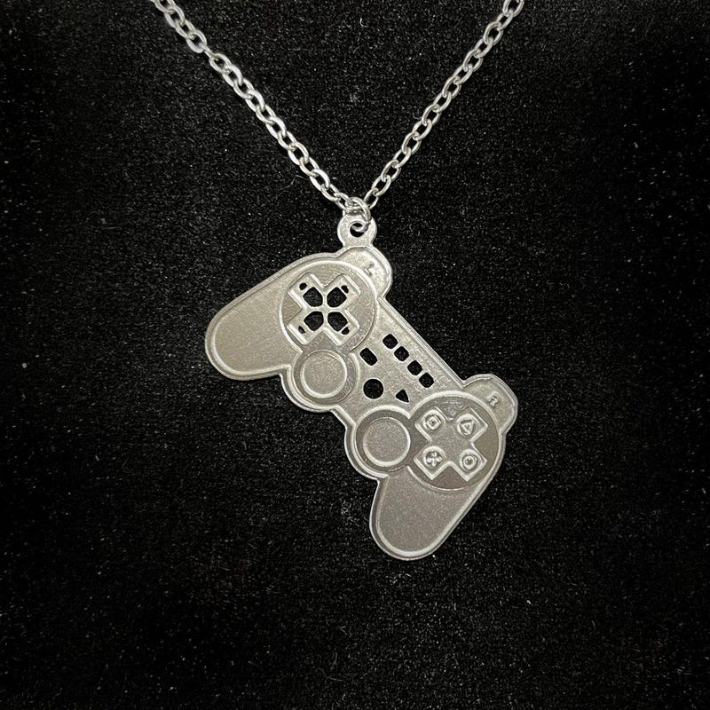 Controller Necklace - Etsy