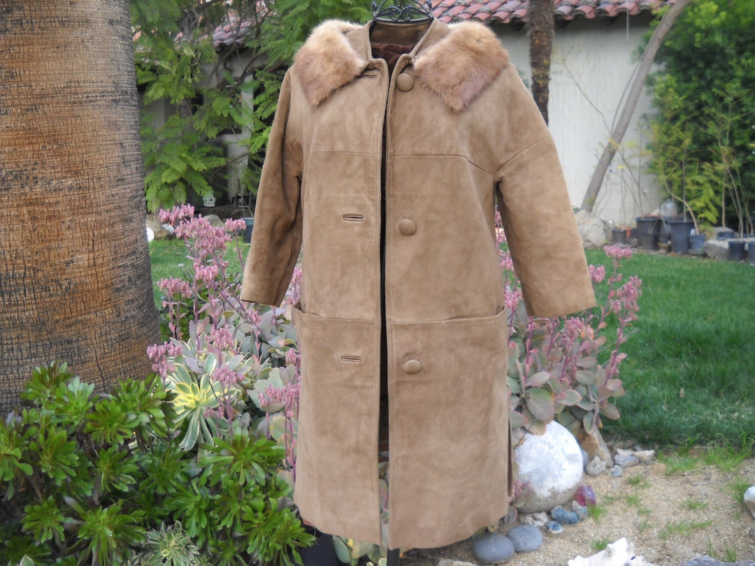 Mocha Java Finest Suede 1960s Glamour Coat With a Gorgeous Mink Collar ...