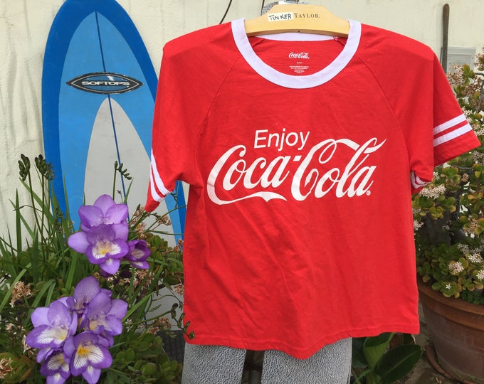 Red & White Coca Cola Cropped T Shirt Size Medium Coca Cola Label 50 ...