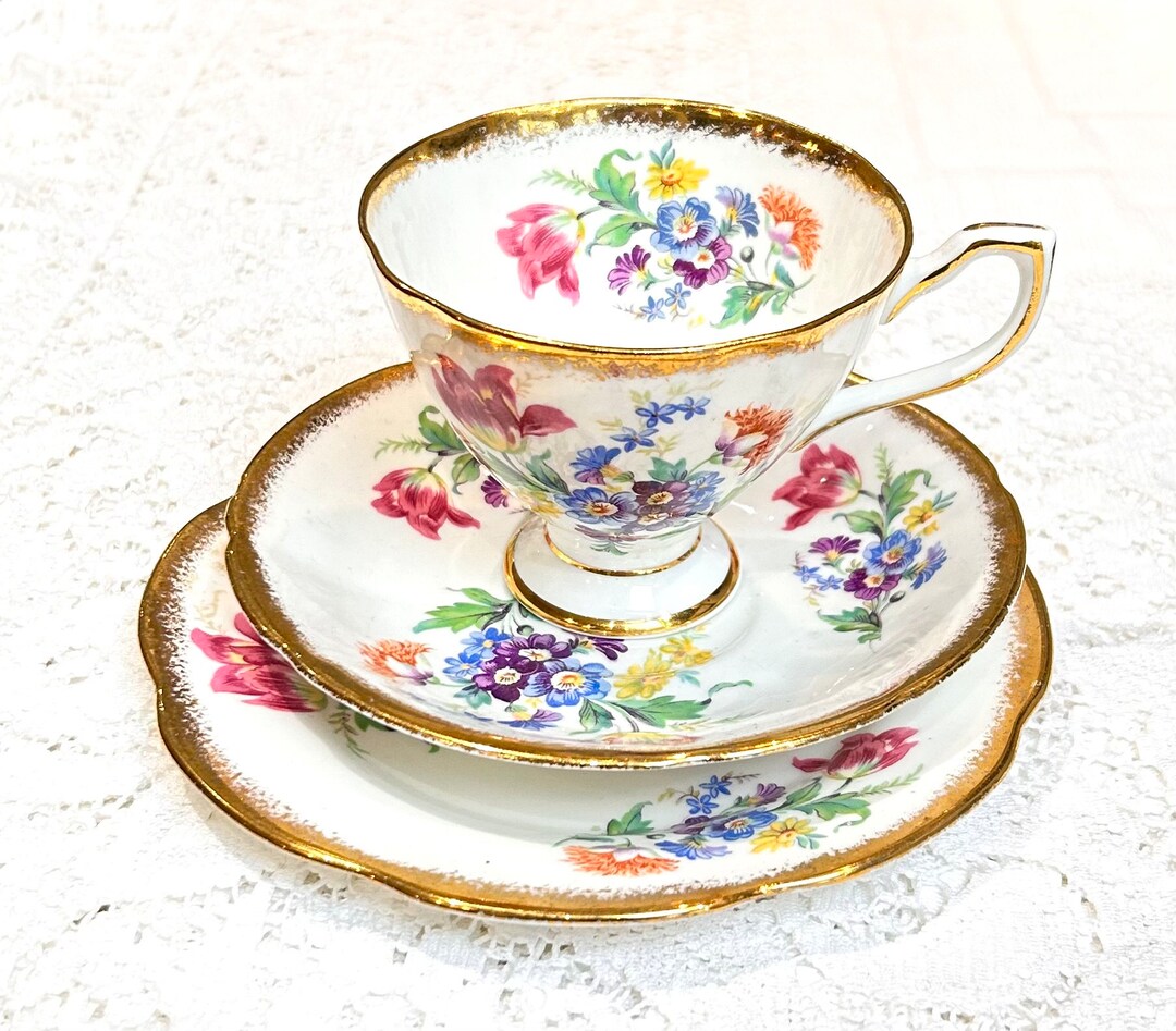 Pretty Vintage China Teacup Saucer Tea Plate Clare England English ...