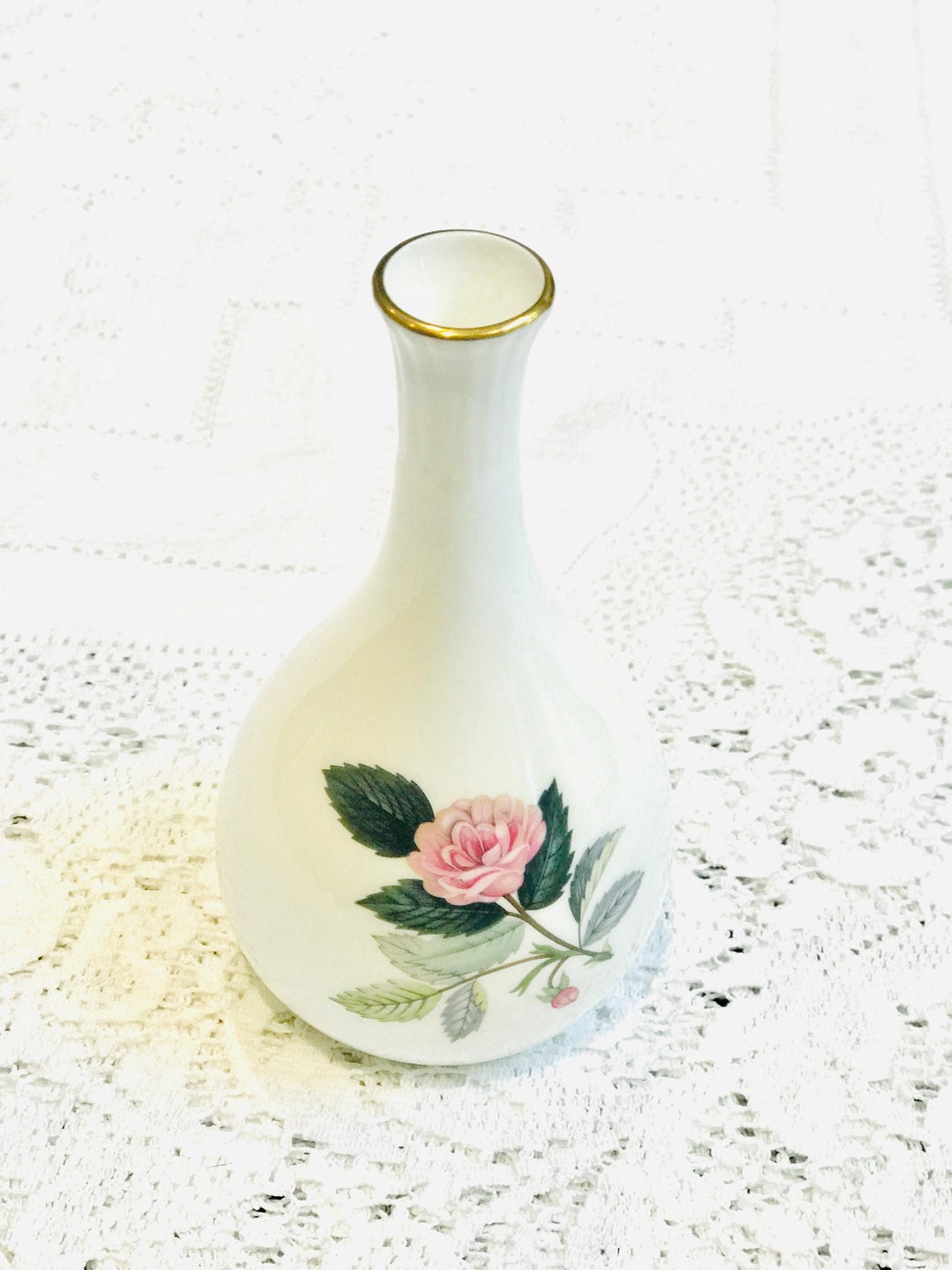 Wedgwood Hathaway Rose Small Bud Posey Flower Vase Vintage Table ...