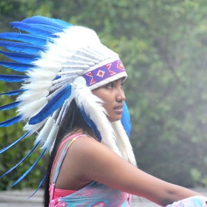 Blue Indian Headdress Replica, Short Length - Etsy