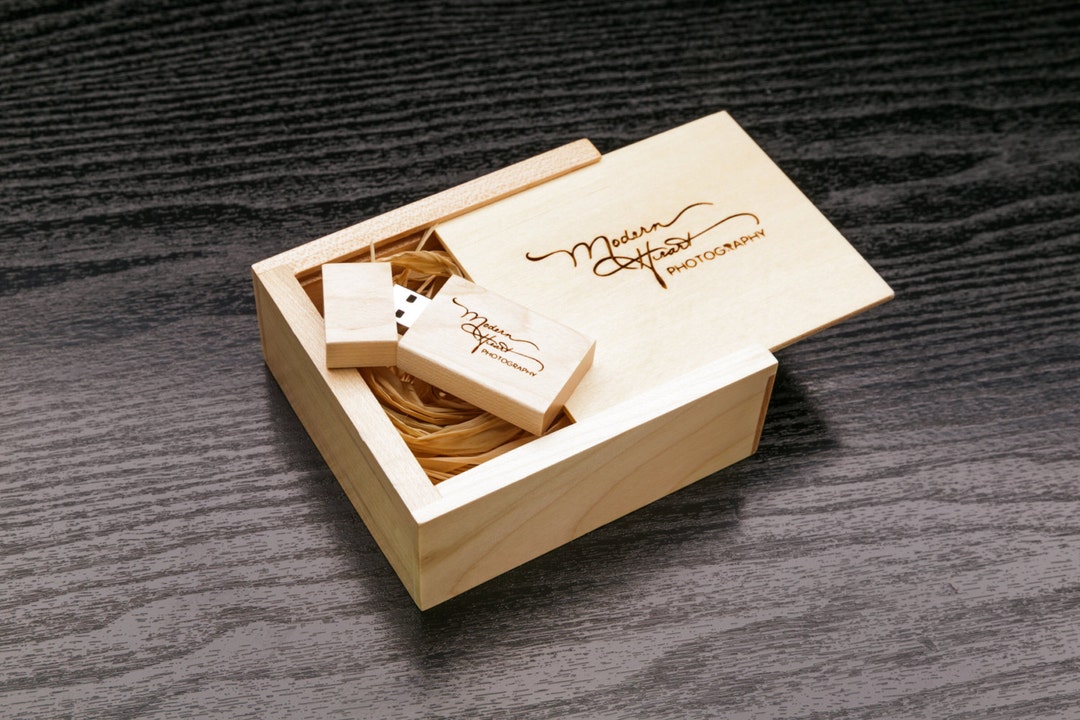 Set of 10 Personalized Maple Wood USB 2.0 Flash Drive in Matching ...