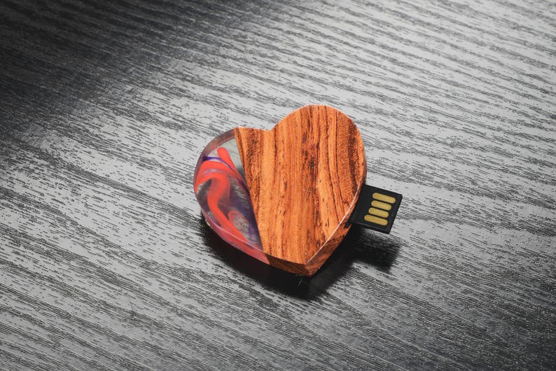 16GB Heart USB 2.0 Flash Drive With Laser Engraved Wooden Box | Etsy