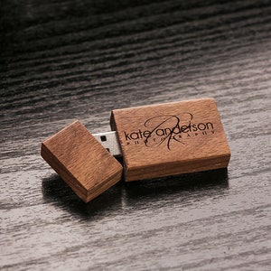 Set of 100 Wooden Walnut USB Flash Drive - Personalized Custom Wooden ...