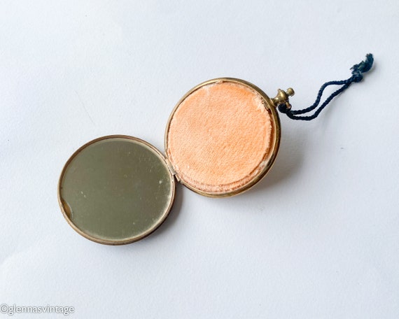 1940s Black Compact | 40s Black & Gold Compact - Gem