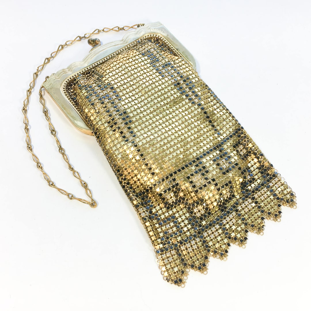 1920s Gold Deco Mesh Handbag | 20s Gold Mesh Evening Purse | Whiting ...