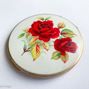 1950s Red Roses Gold Compact | 50s Red & White Rose Compact | Stratton ...