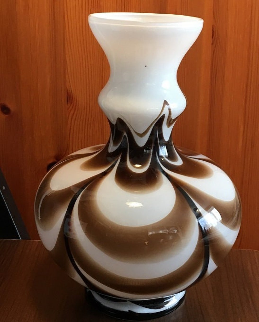 Italian Glass Vase Vetreria Di Borgonovo Opaline 60s 70s Retro Height 25 Cm Suit Mcm Interior