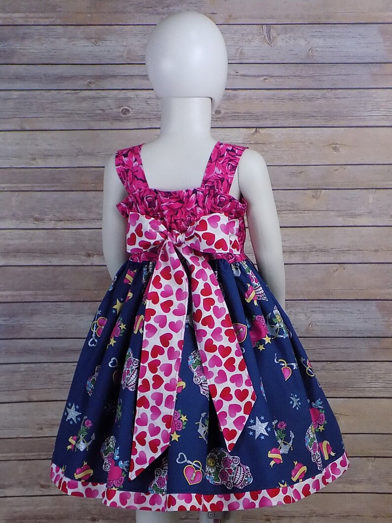 Girls Skull Dress, Pink Roses, Day of Dead, Sugar, Skeleton, Goth ...