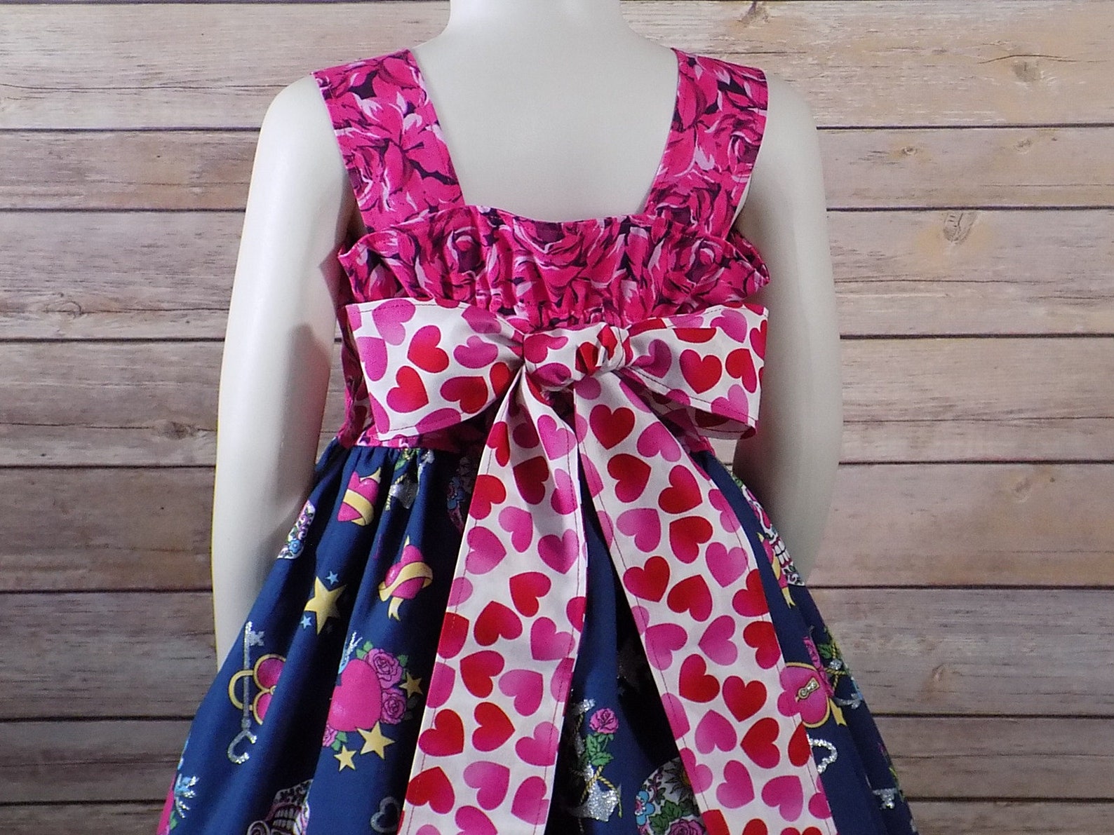 Girls Skull Dress, Pink Roses, Day of Dead, Sugar, Skeleton, Goth ...