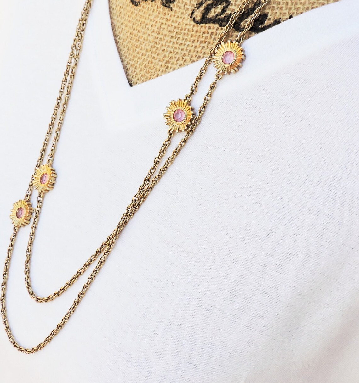 Gold Chain and Flower Vintage Necklace - Etsy