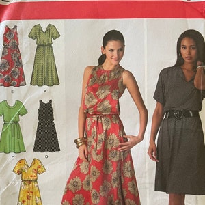 Simplicity 2929 Pattern UNCUT Pullover Blouson Dress Athletic Cut ...