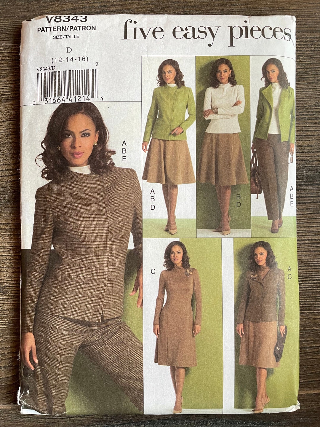 Vogue V8343 8343 Pattern UNCUT 2000s Easy Funnel Neck Jacket Close ...