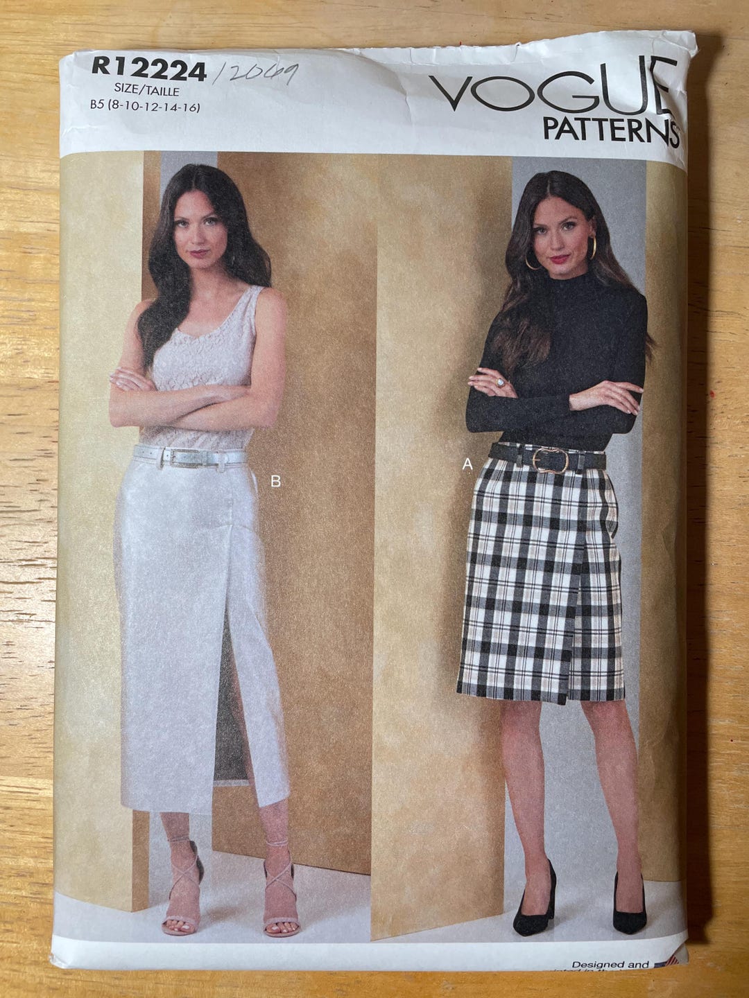 Vogue V2069 2069 R12224 12224 Pattern UNCUT Semi Fitted Lined Straight ...