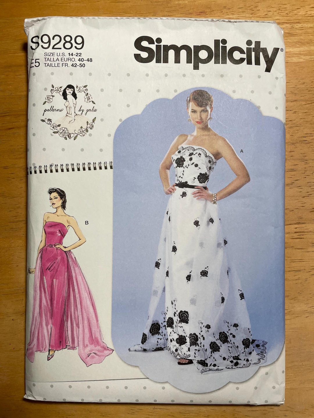 Simplicity 9289 Retro Pattern UNCUT by Gertie Straight Neck Strapless ...