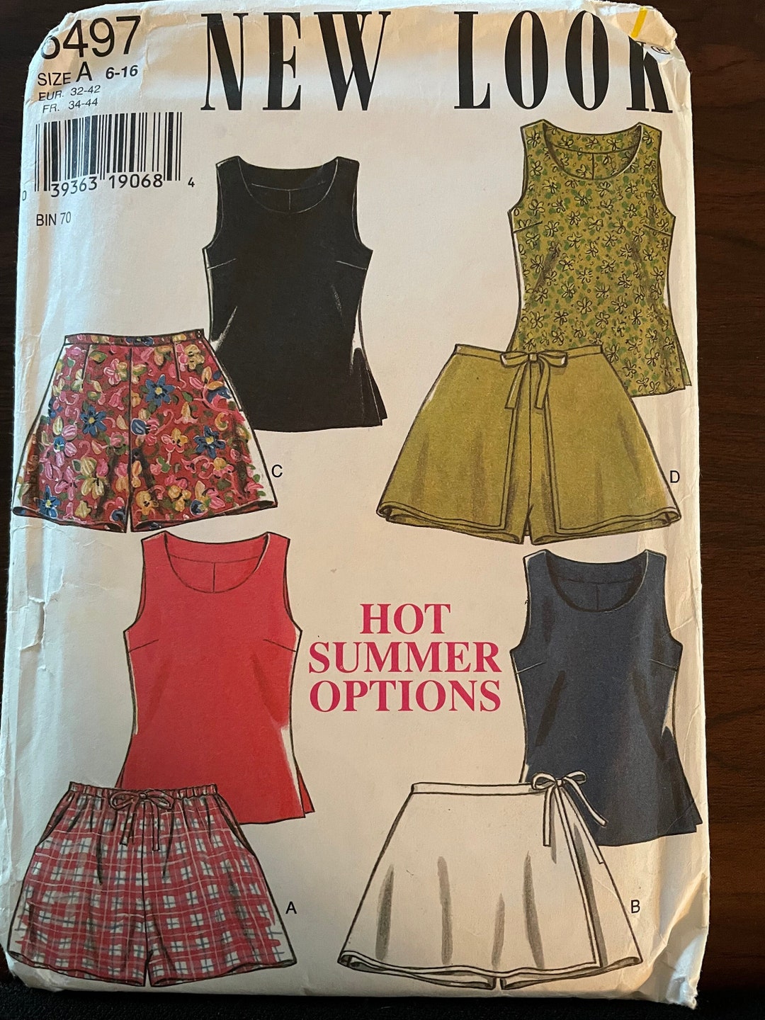 New Look 6497 Pattern UNCUT Sleeveless Scoop Neck Top With Side Slits ...