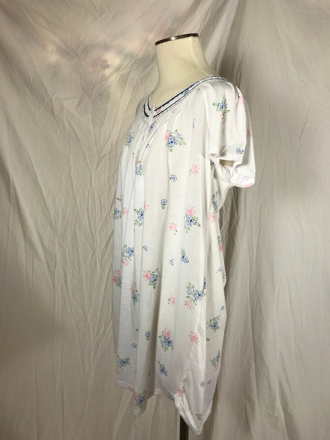 Vintage 2000s Adonna Soft White Floral Polyester Nightgown With Navy ...