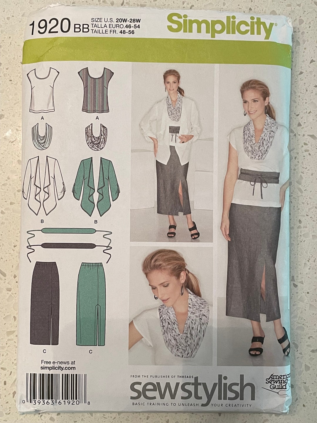 Simplicity 1920 Pattern UNCUT Sew Stylish Scoop Neck Top Infinity Scarf ...