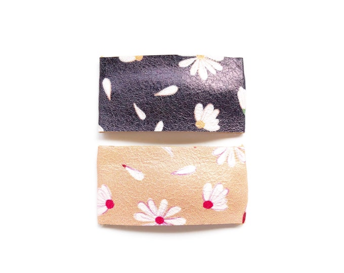 VINTAGE DAISY in Black OR Tan Snap Clip. Daisy Print Faux Leather Snap ...