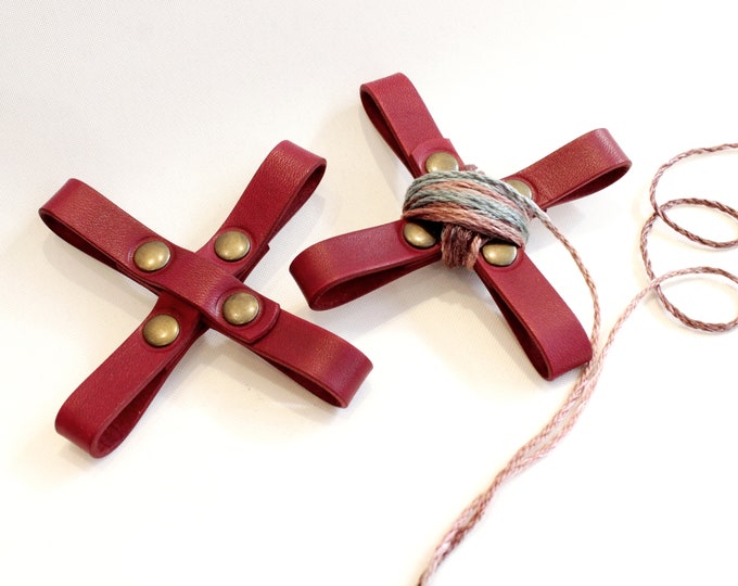 Knitting Yarn Divider, Leather Yarn Organizer, Yarn Splitter, Handmade ...