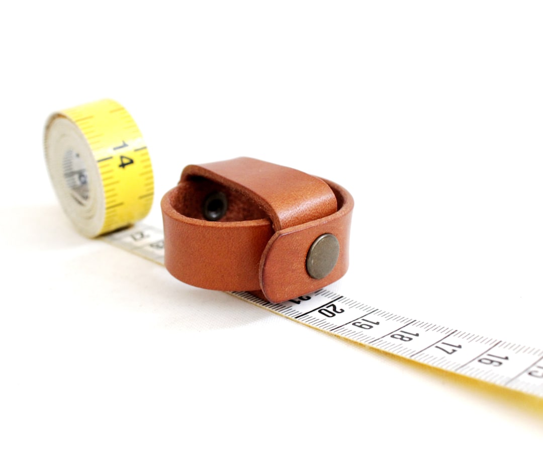 Minimalist Leather Tape Measure Holder / Leather Case With - Etsy
