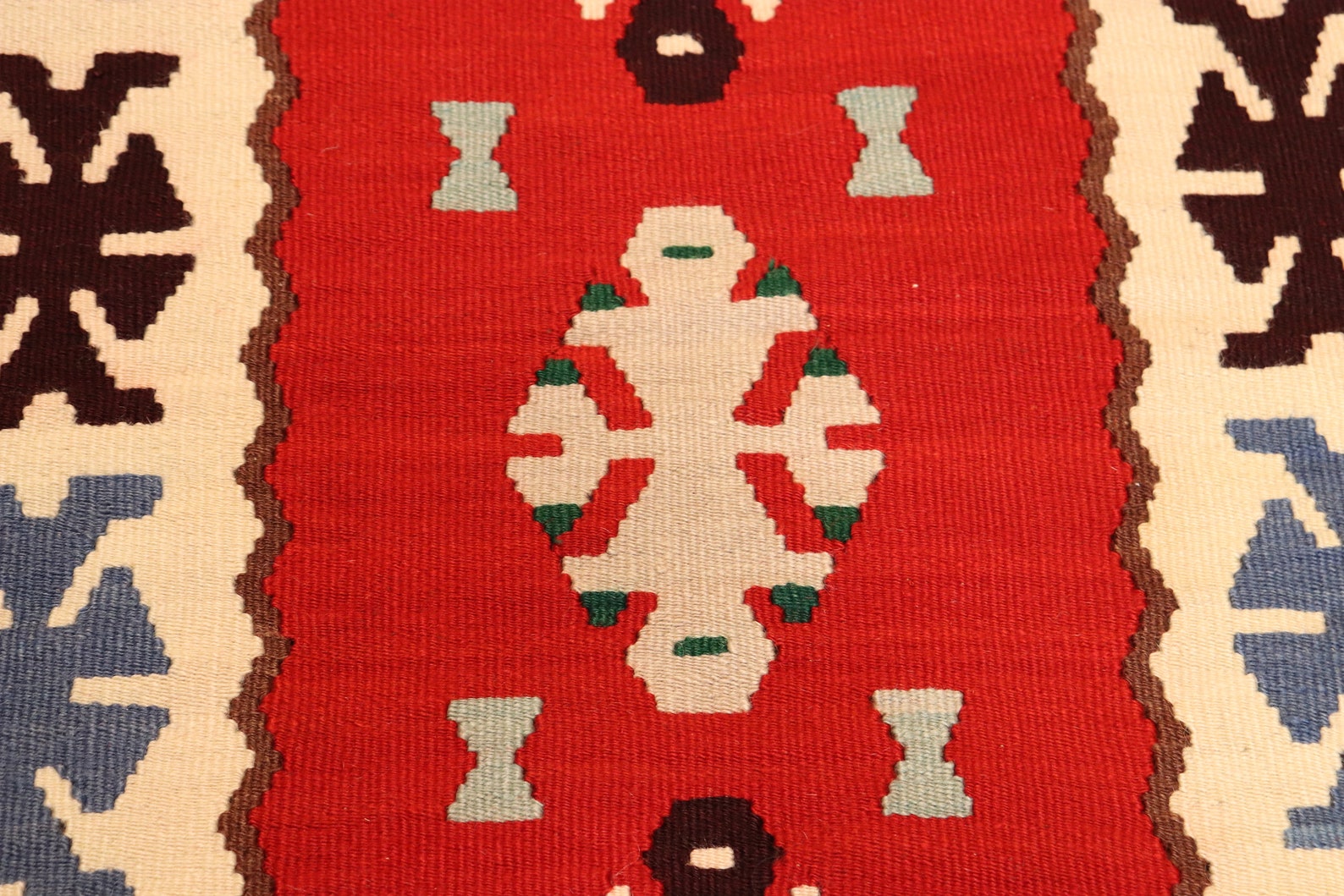 size-2-4-x-4-3-feet-vintage-small-turkish-kilim-etsy