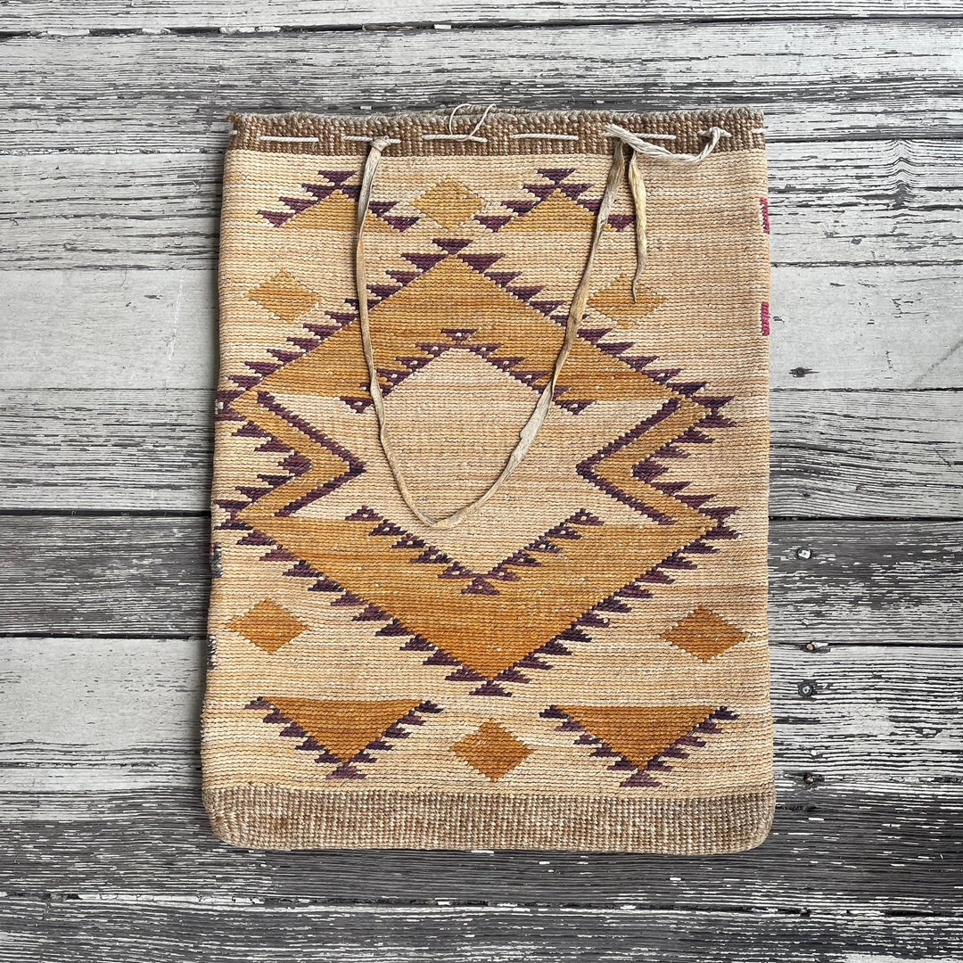 Antique Nez Perce Cornhusk Bag – Extra Large Woven Plateau Bag, 19th ...