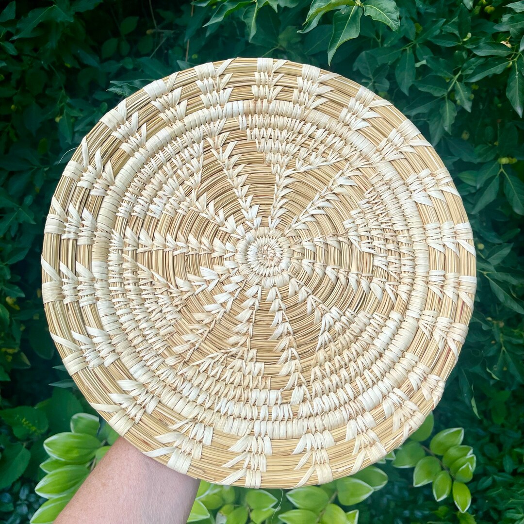 Vintage Tohono Oʼodham (papago) Split Stitch Basket Made From Beargrass ...