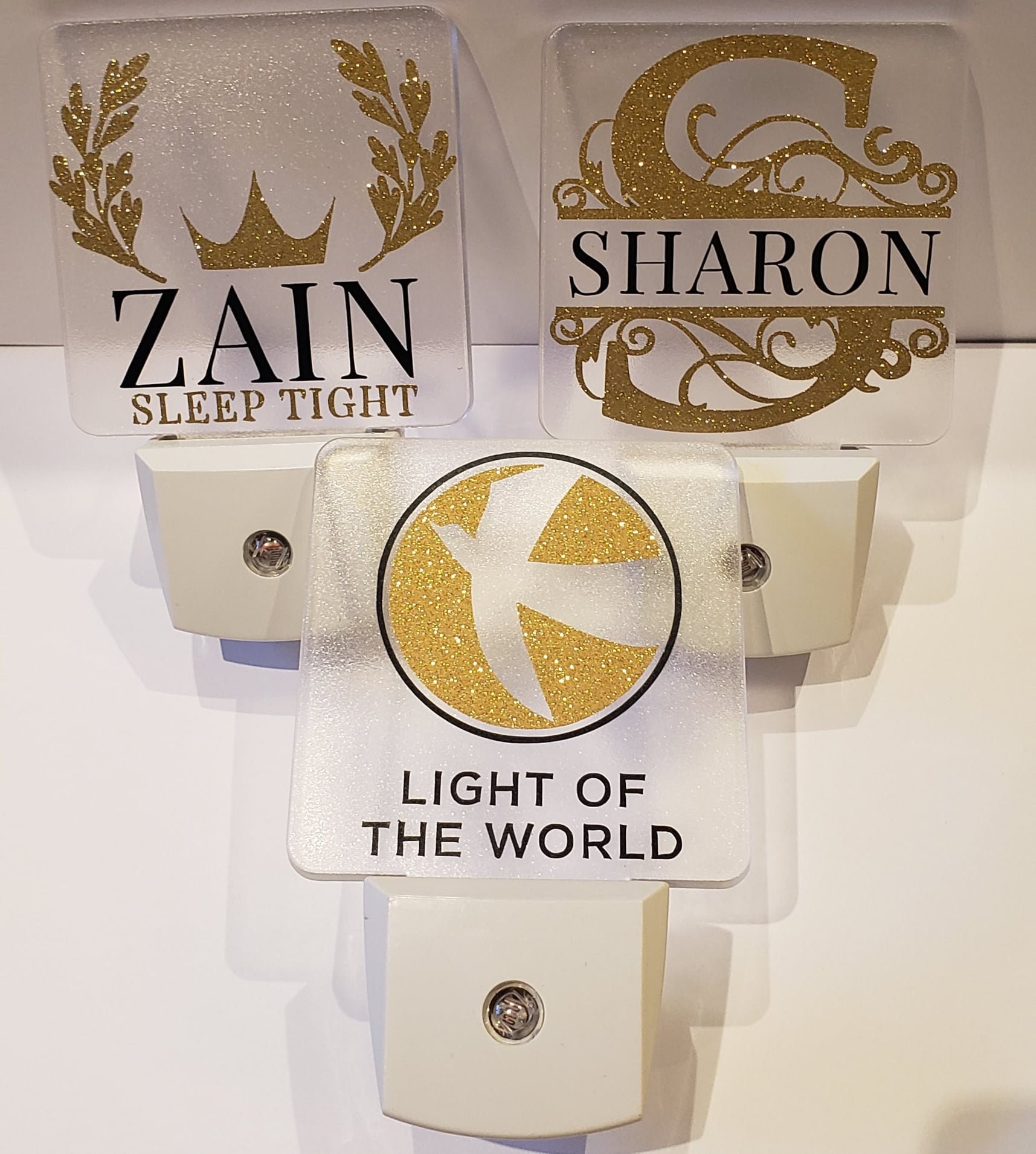 Personalized LED Night Light Plug in Night Light Monogram - Etsy Canada