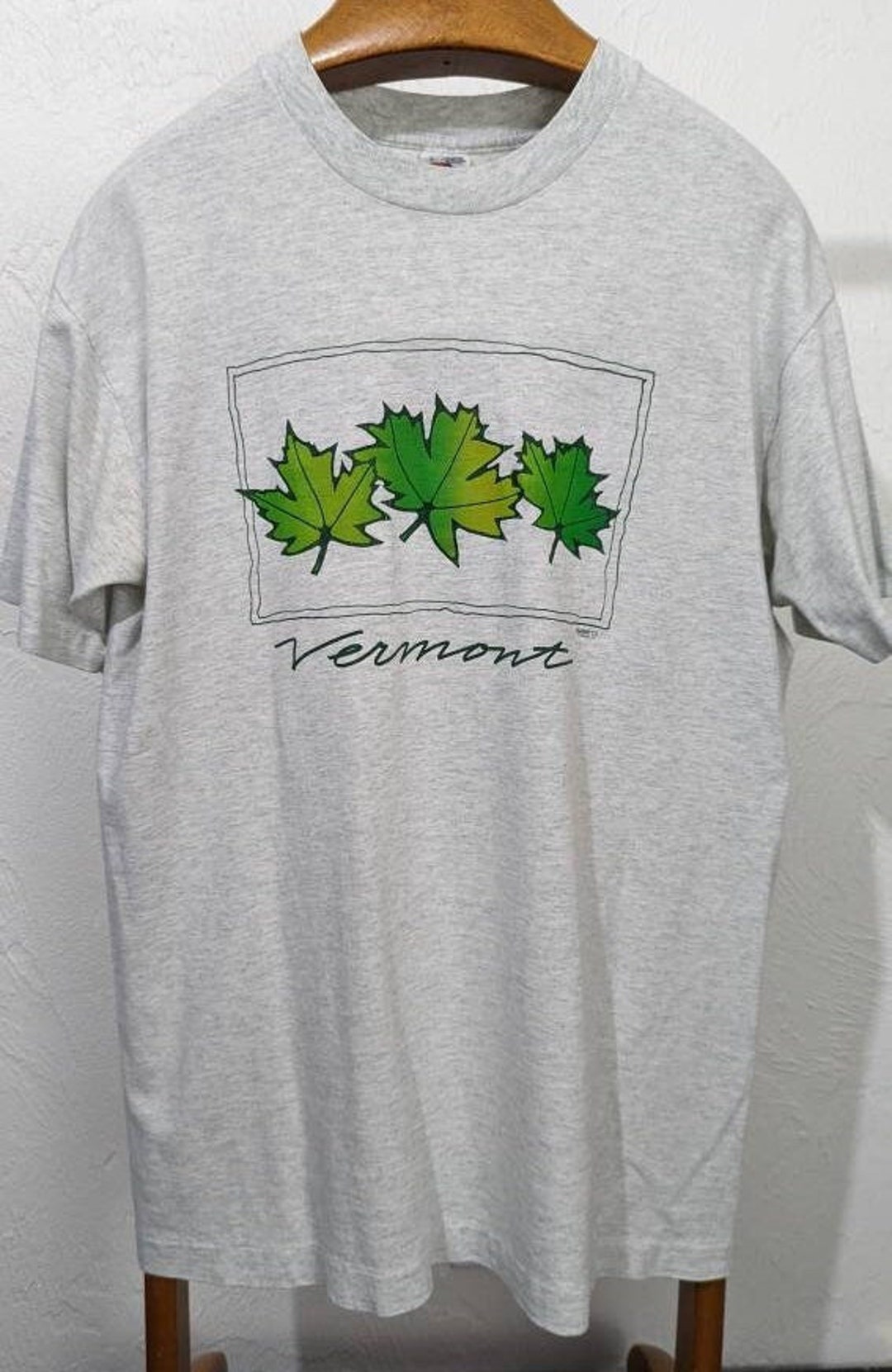Vintage 1990s VERMONT T-shirt Maple Leaves L - Etsy