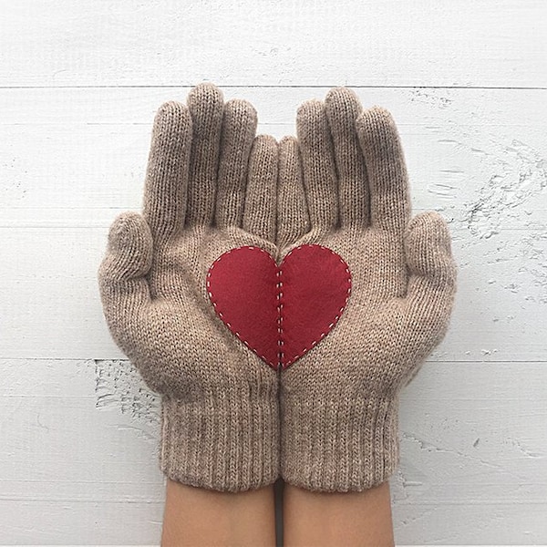 Heart Mittens - Etsy