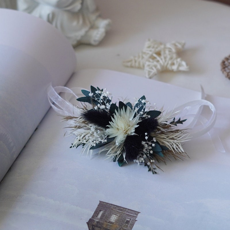 Corsage - Etsy