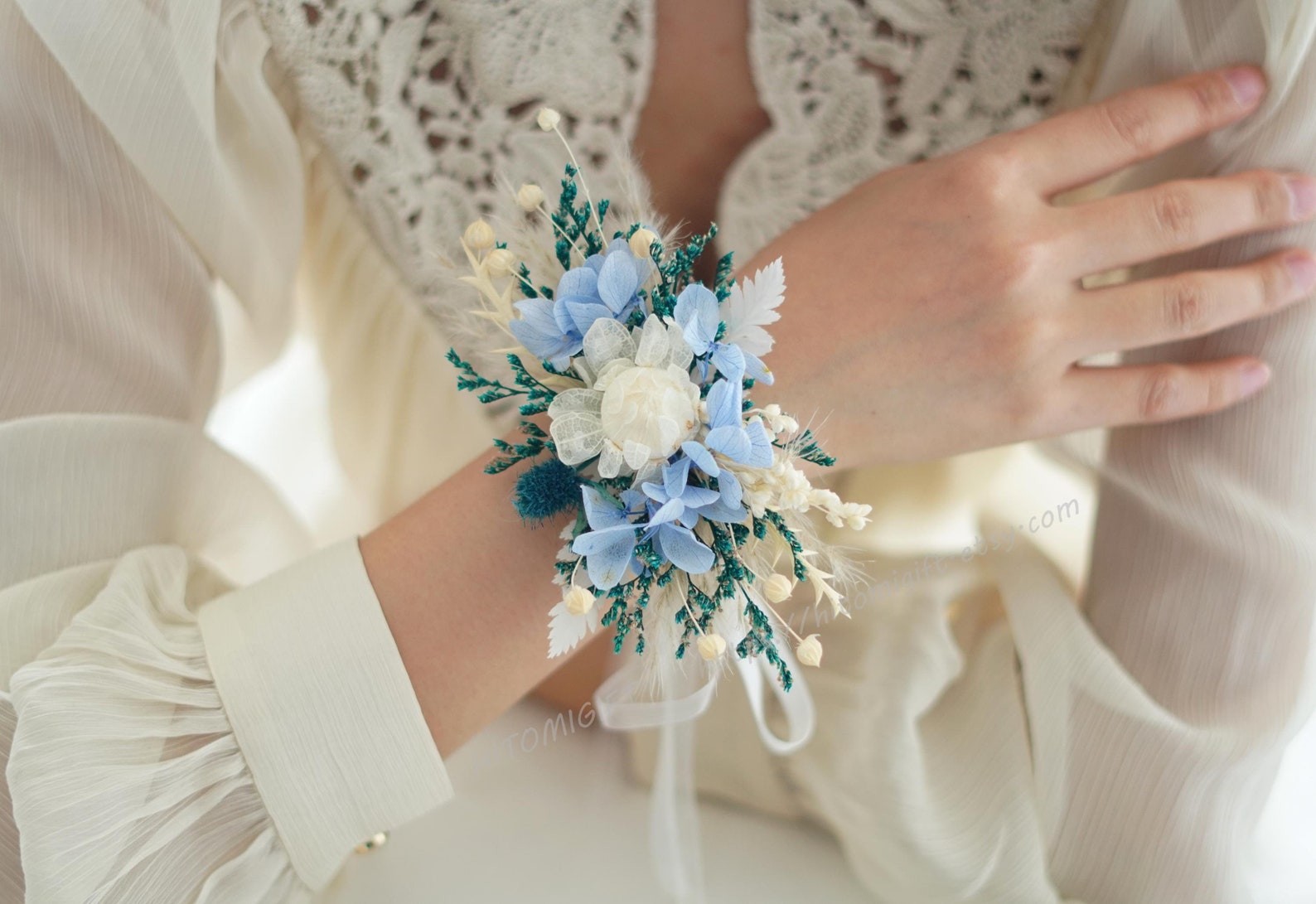 Blue Wrist Corsage/bridal Wrist Flower/bridesmaid Wrist Flower/lady ...