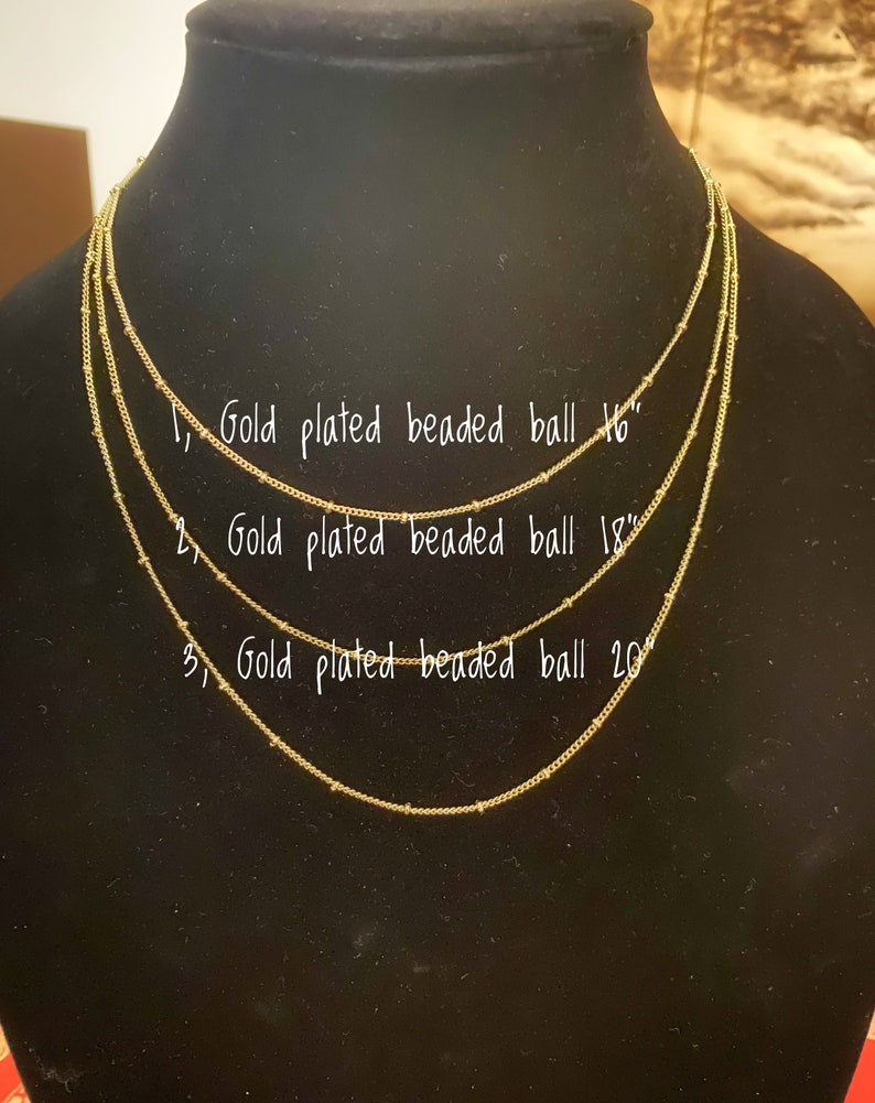 Pressed Daisy Flower Cat Necklace: Gold Plated Chain, Resin Pendant ...