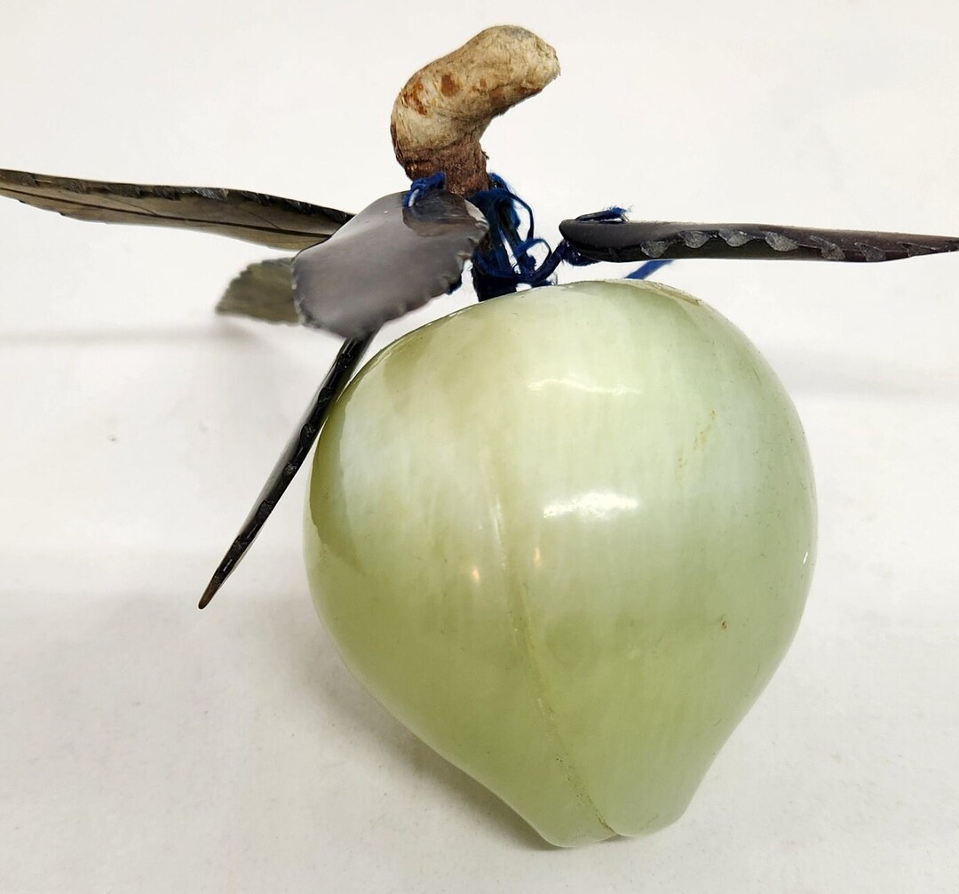 Vintage Jade Carved Peach With Jade Leaves, Carved Fruit With Jade ...