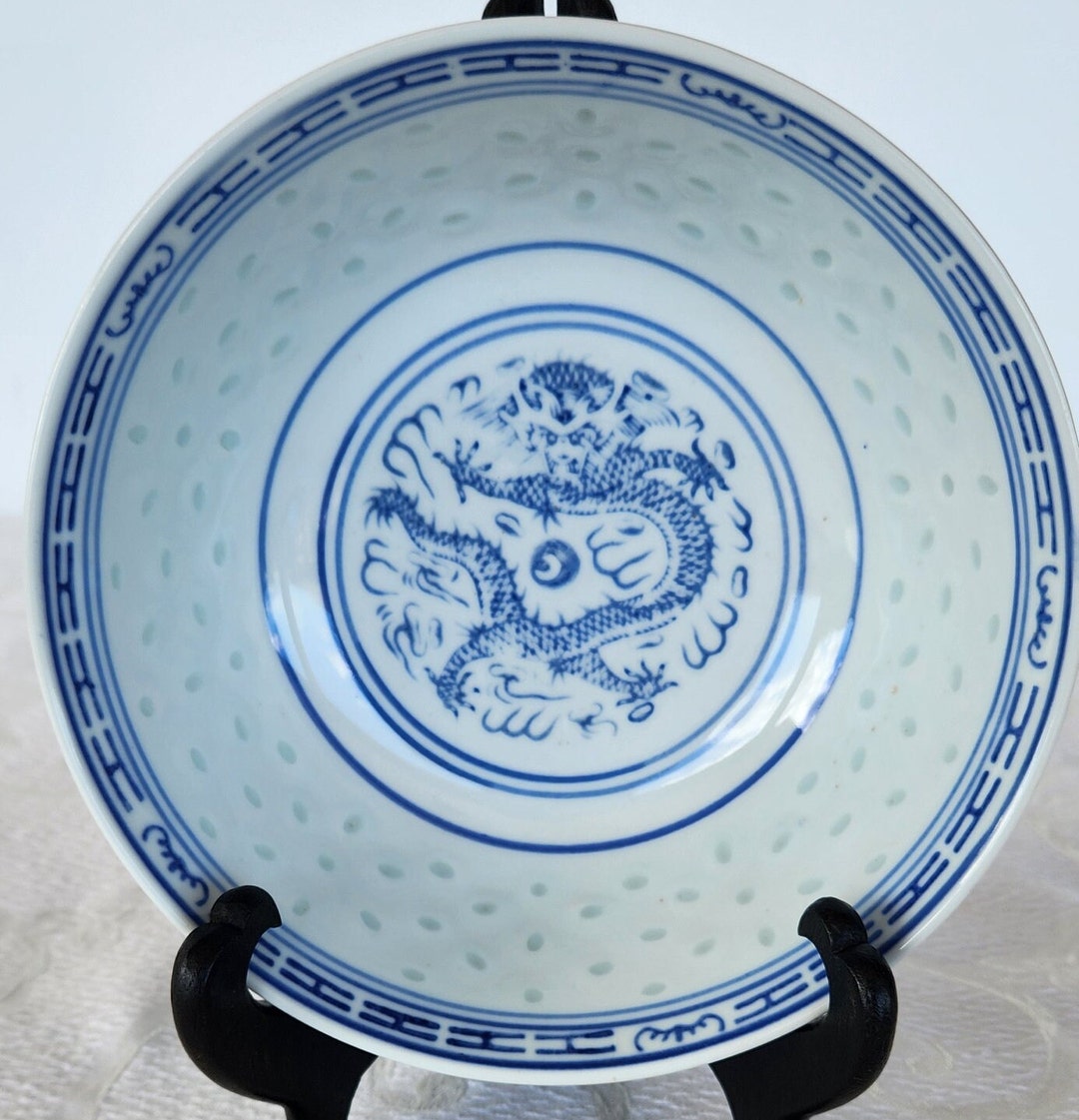 Vintage Blue and White Dragon Porcelain Rice Pattern 8" Bowl Dishware ...