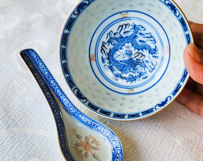 Vintage Porcelain Chinese Dragon Rice/soup Bowl With Rice Eye Trim and ...