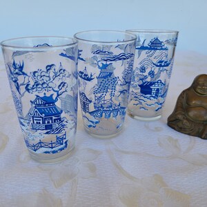 Vintage Blue Willow Glass Tumblers, Set of 3 - Etsy