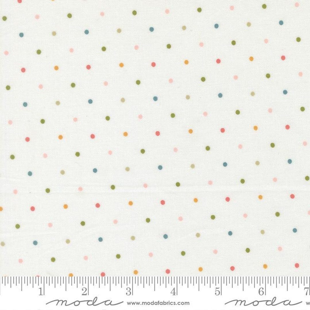 Moda WILD HONEY - Magic Dot in Daisy (5230 51) by Lella Boutique ...
