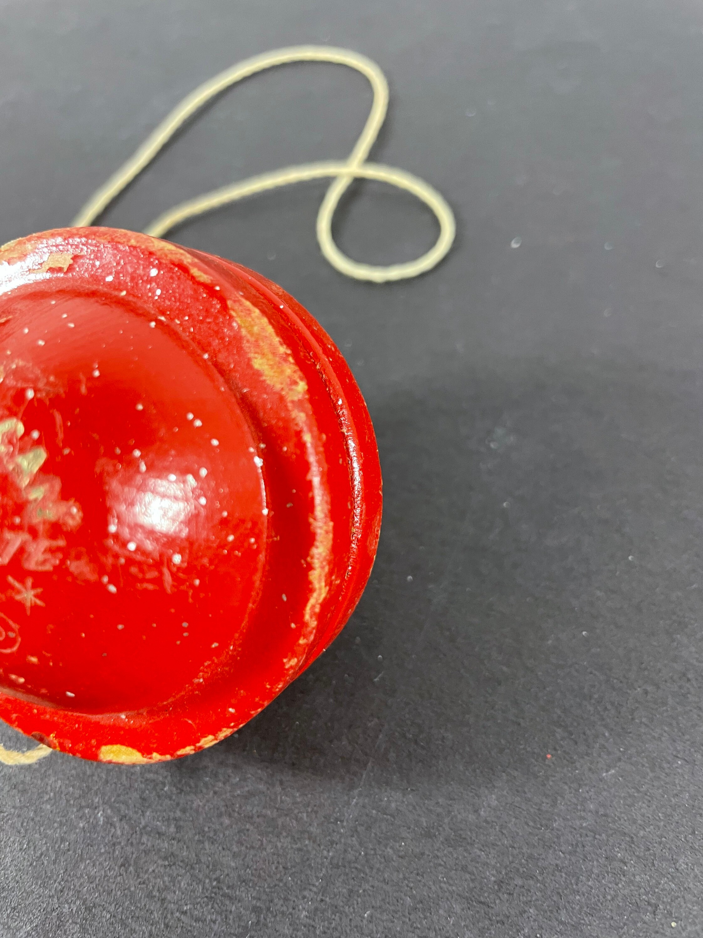 Duncan Vintage Wood Satellite YO-YO Red With Gold Sparkles. - Etsy