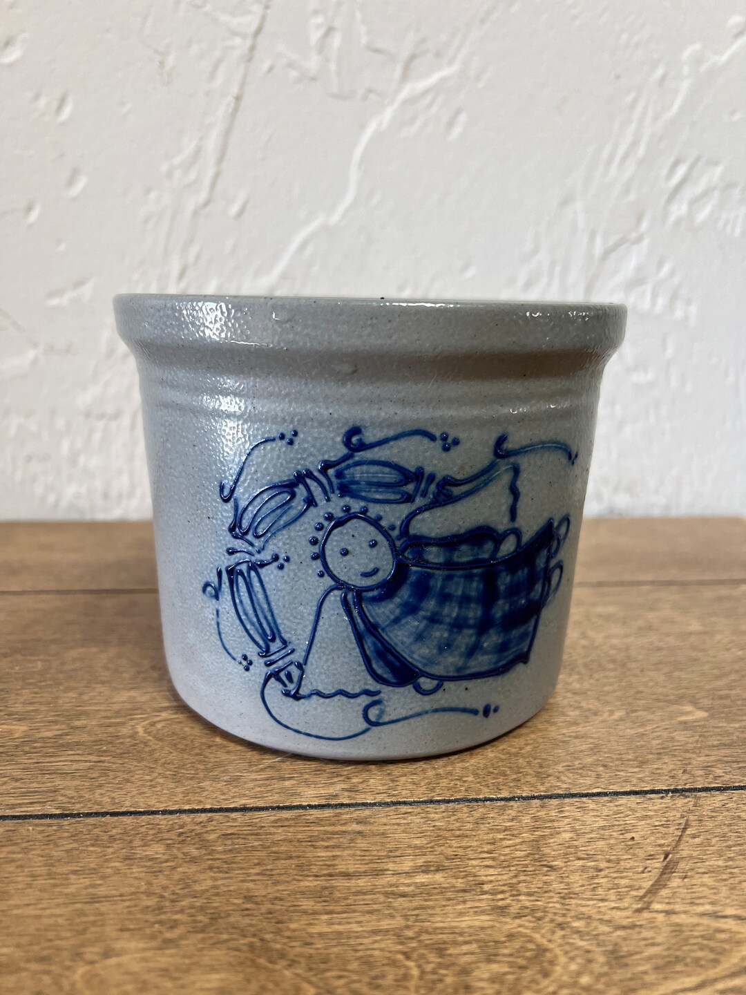 Rare Vintage ELDRETH Pottery Blue Slip Angel Design Decorated Crock ...