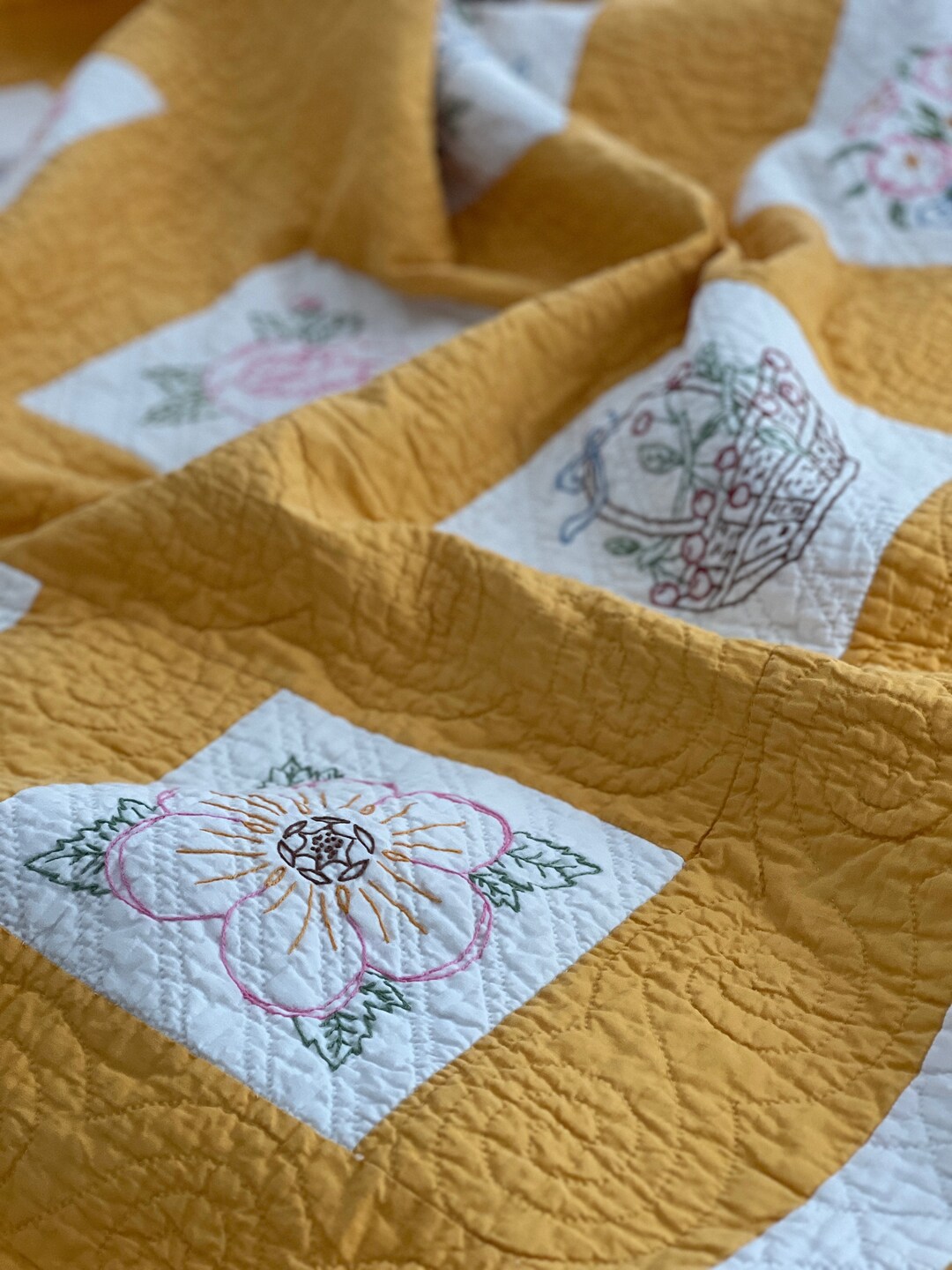 RARE Vintage Embroidered Gold Quilt, One-of-a-kind Hand-made Quilt - Etsy