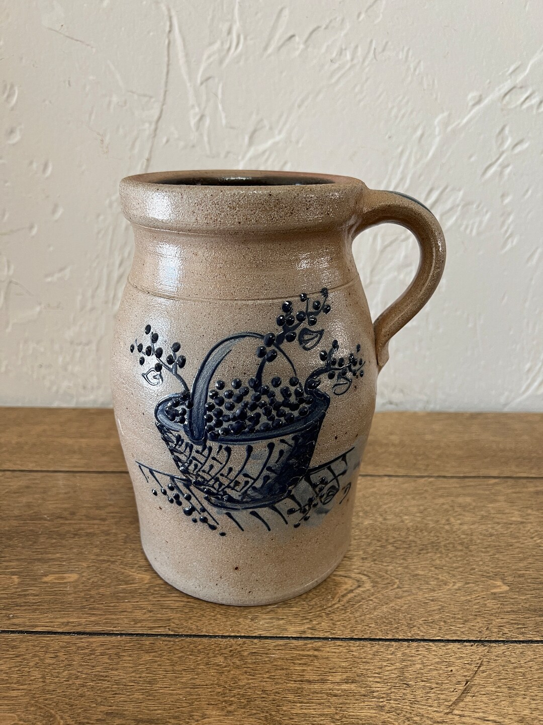 Vintage 1990 Handmade Rowe Pottery Stoneware Tan Crock With Berries in ...