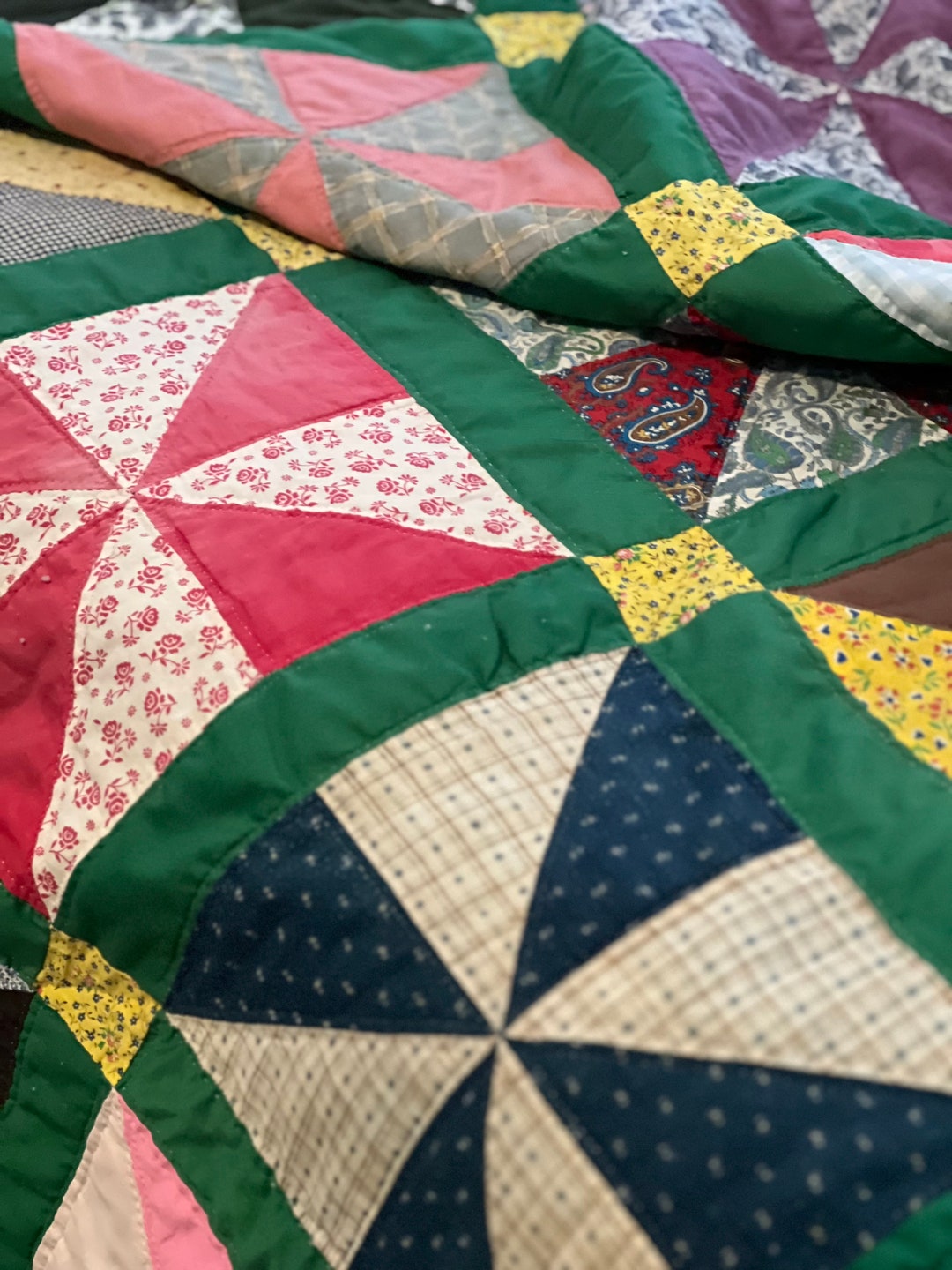 Vintage Scrap Quilt in Windmill Pattern With Green Border and Green ...